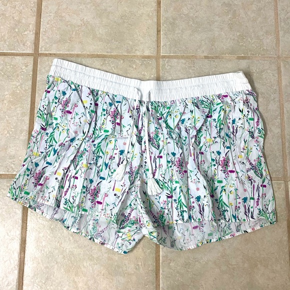 Natural Reflections | Shorts | Natural Reflections Shorts Xxl Floral ...